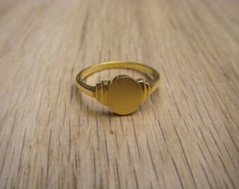 Silver 9 14 or 18ct Gold Signet Ring With Your Family Crest