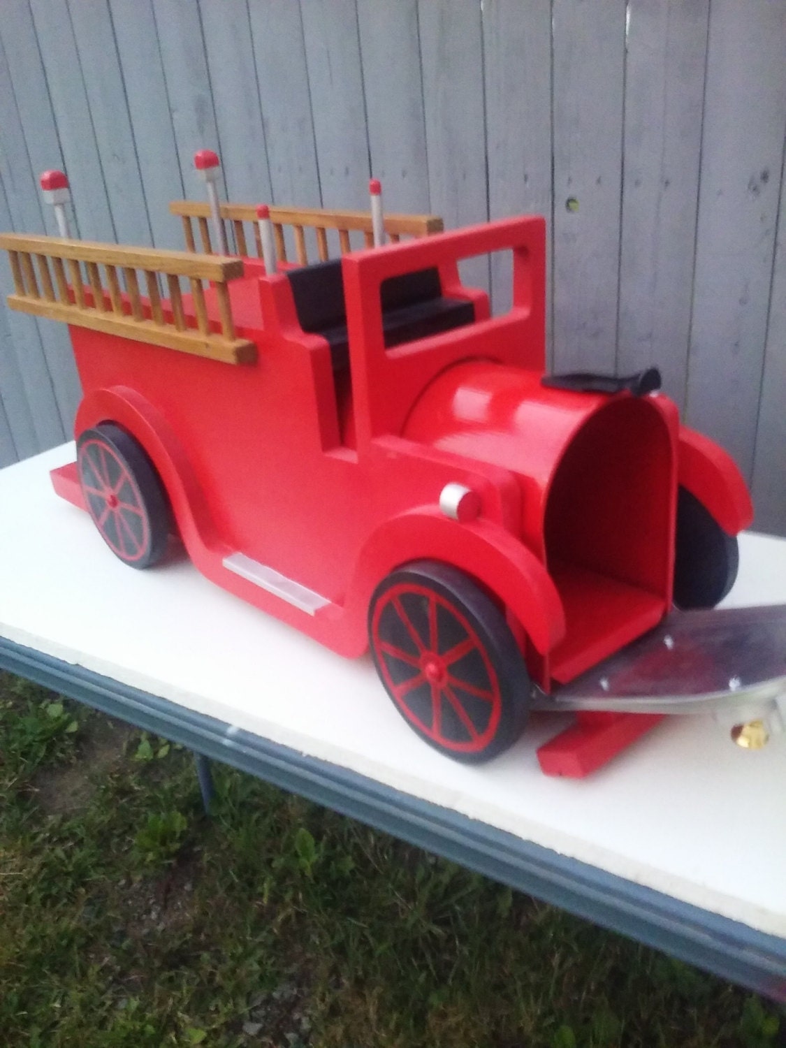 Fire truck mailbox
