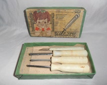 Popular items for wood carving tools on Etsy