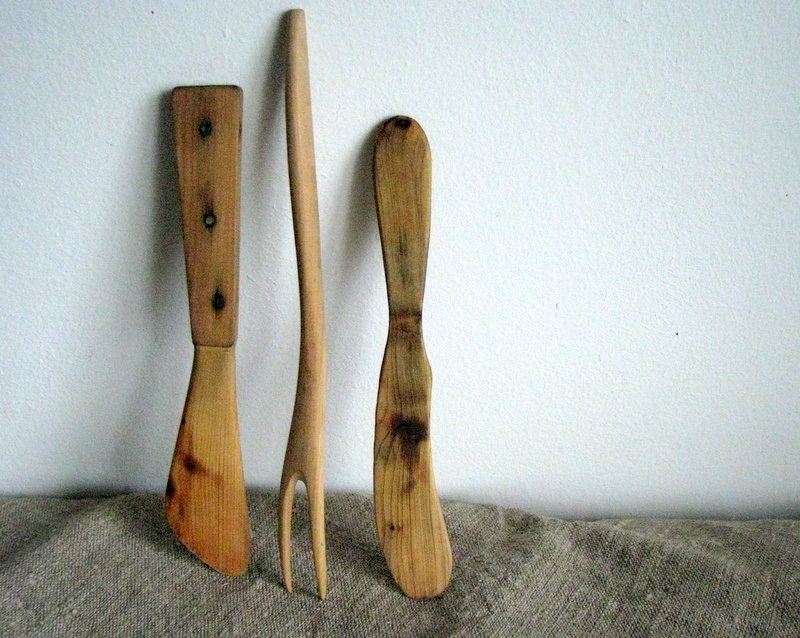 Vintage wooden spreaders set of 3 Handcarved spreading knives a lot and ...