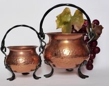 Popular items for cast iron pot on Etsy