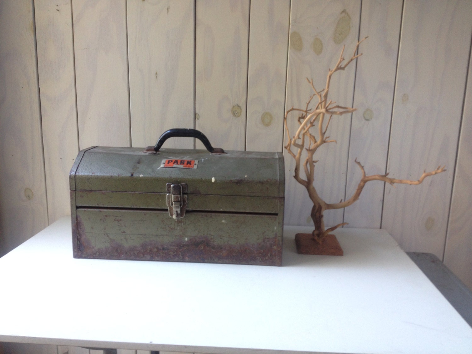 Vintage Metal Tool Box. Rusty Army Green Tool Box. – Haute Juice