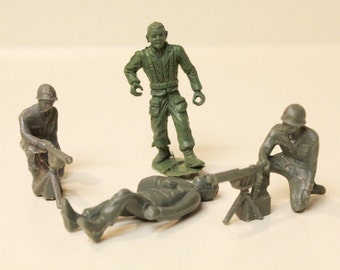 Vintage 1960s toy army men | Etsy