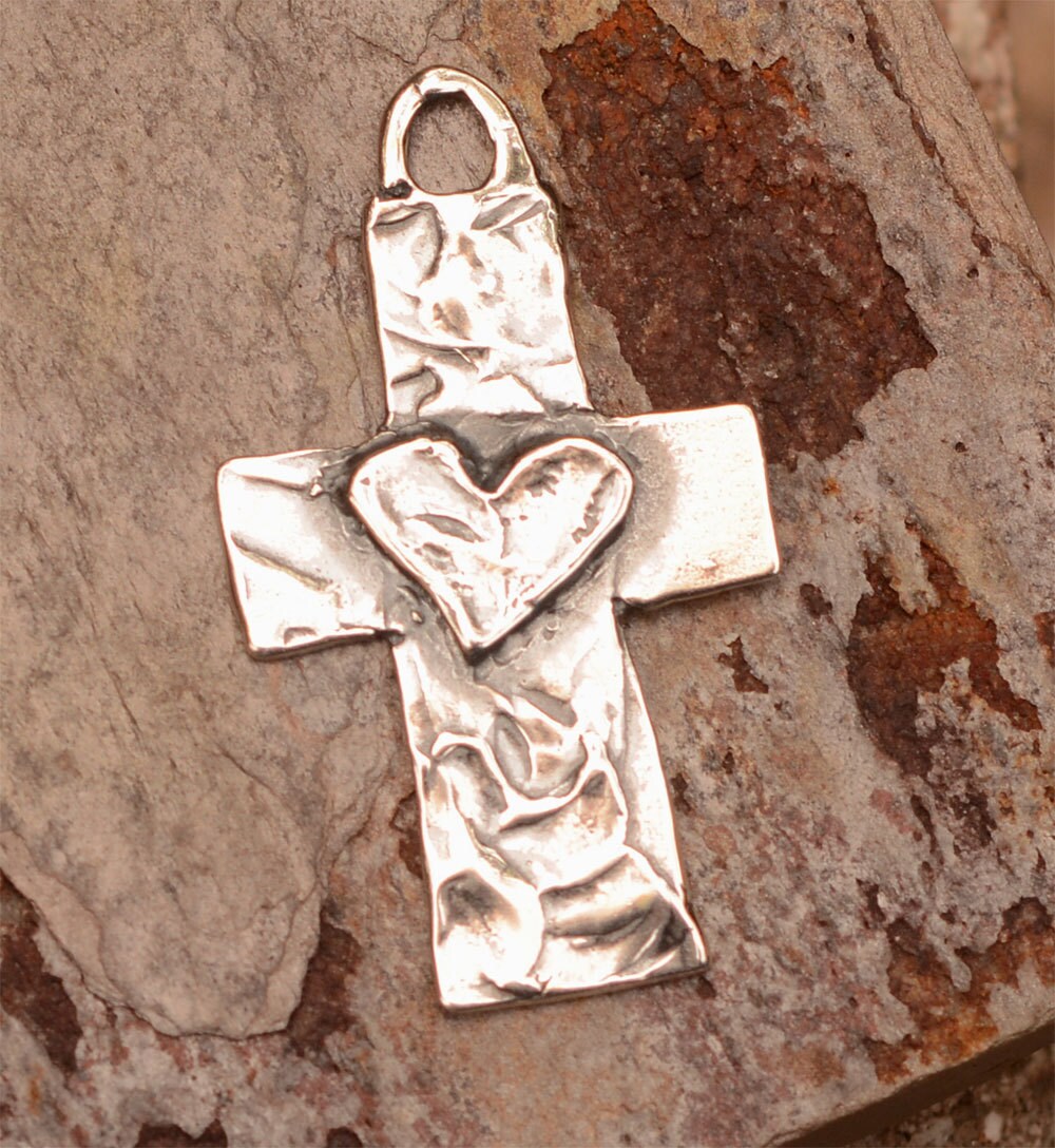 Cross w Heart Pendant in Sterling Silver AD-157A