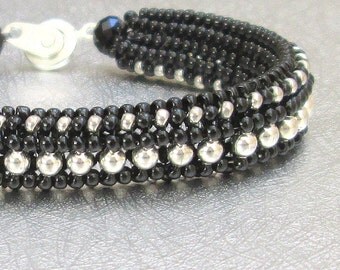 navy pearl bead bracelet beadwork bracelet seed bead by beadnurse