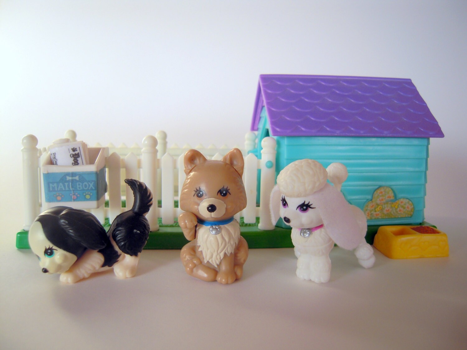 Vintage Littlest Pet Shop Puppy Pals with Playhouse by by 2bcre8iv