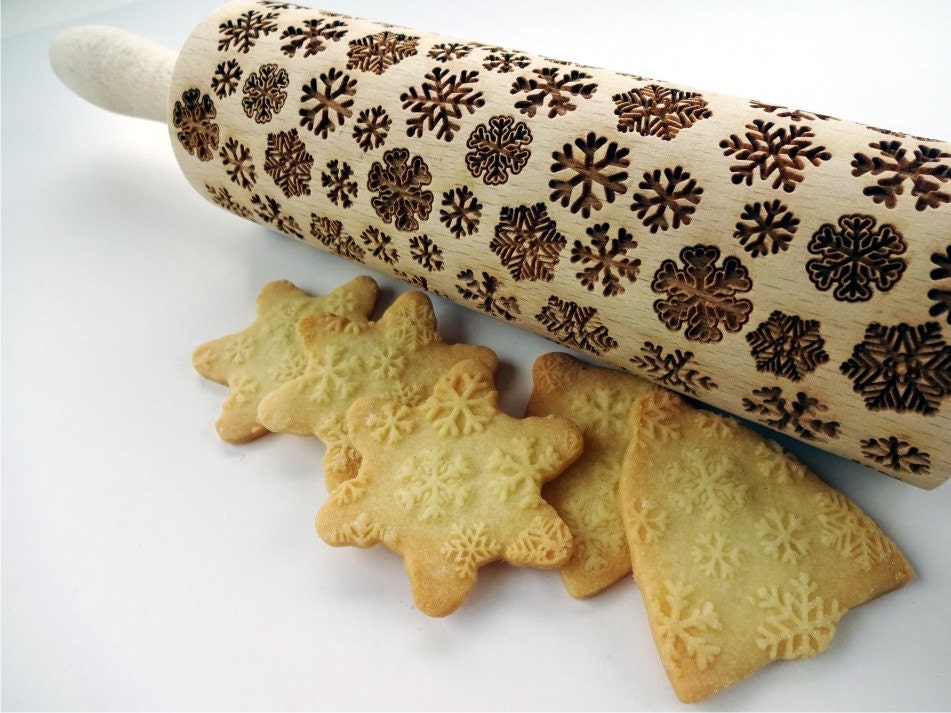 Snowflake Embossing Rolling Pin. SNOWFLAKE pattern. Engraved