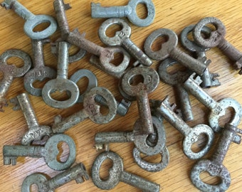 Vintage skeleton key | Etsy