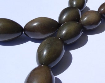 Items similar to Tagua Beads: Forest Green Tagua Nut Spacers,Tagua ...