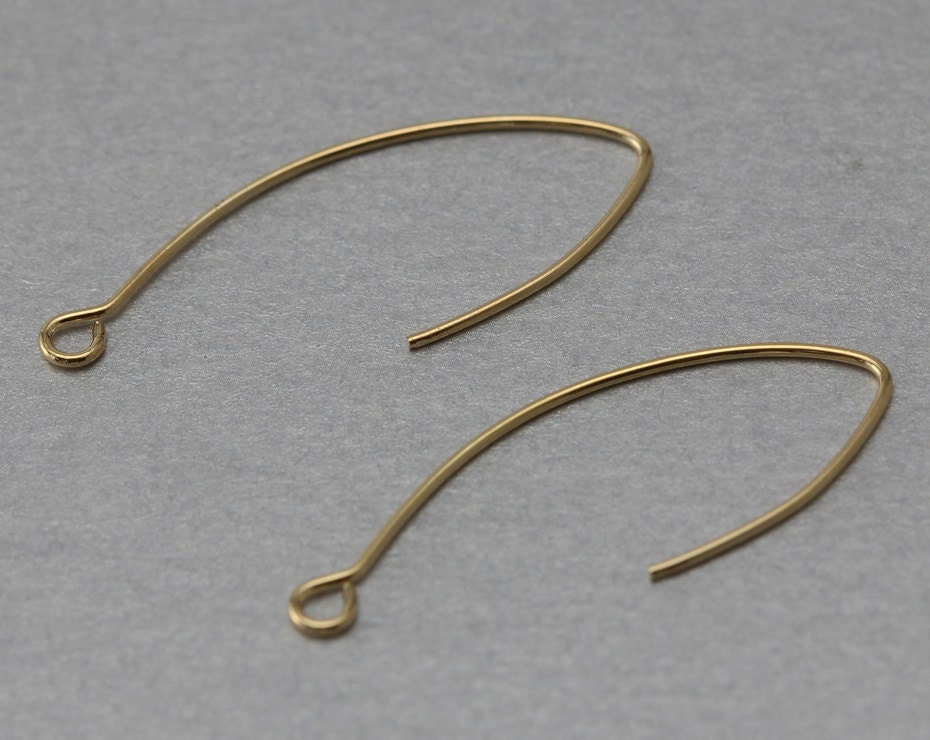 Basic Hook Earring . Polished Gold Plated . 10 Pieces