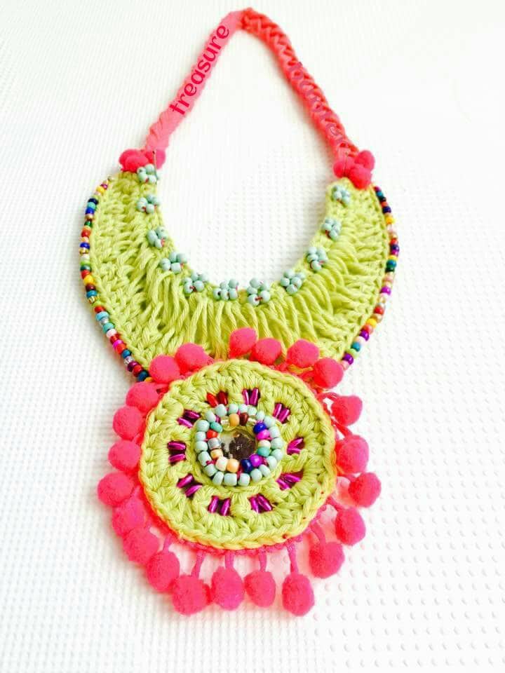 Glamorous hippie, Color block necklace, Crochet necklace, Cotton yarn ...