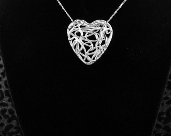 Heart shaped pendant | Etsy