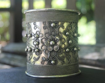 Wide silver bangle | Etsy