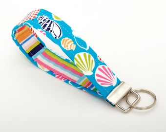 Sea shell keychain | Etsy