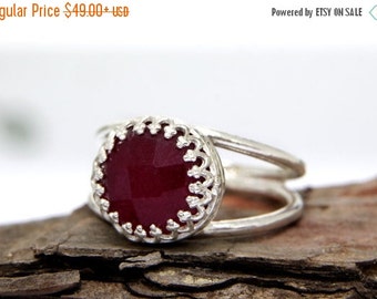 Small ruby ring | Etsy