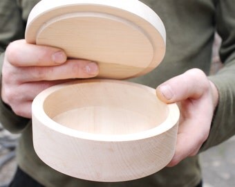 Round unfinished wooden box with cover natural by ukrainianwoods