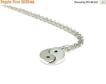 Popular items for ying yang pendant on Etsy