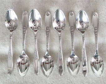 Lunt Sterling Silver VIRGINIA Pattern Souvenir by TheCalamityHouse