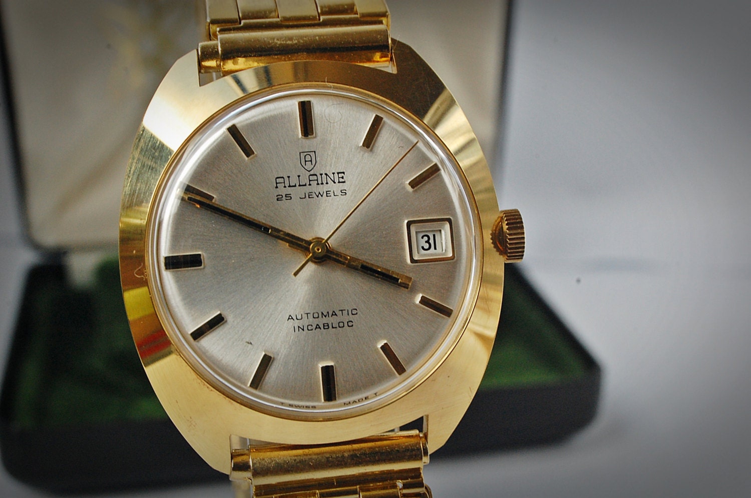 Allaine Calibre 2772 Automatic Swiss Gold Plated Gents Vintage Watch In ...