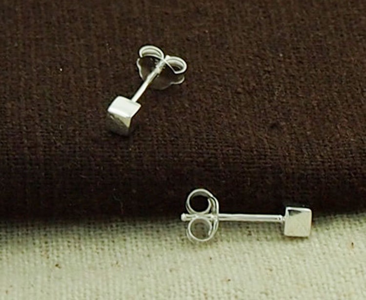 1 pair of 925 Sterling Silver Tiny Cube Stud Earrings by bymitena