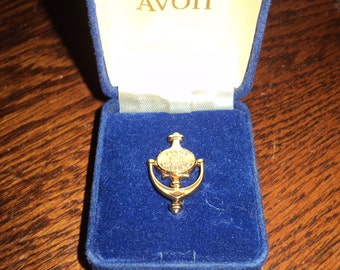 Items similar to Avon Calling vintage Pin Brooch Award Door Knocker ...