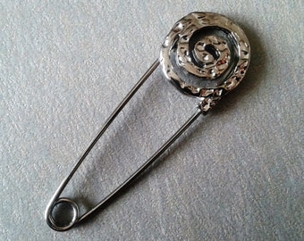 Fancy safety pin | Etsy