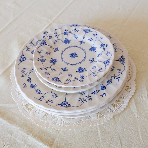 Vintage Myott Finlandia English China Dinner Plate