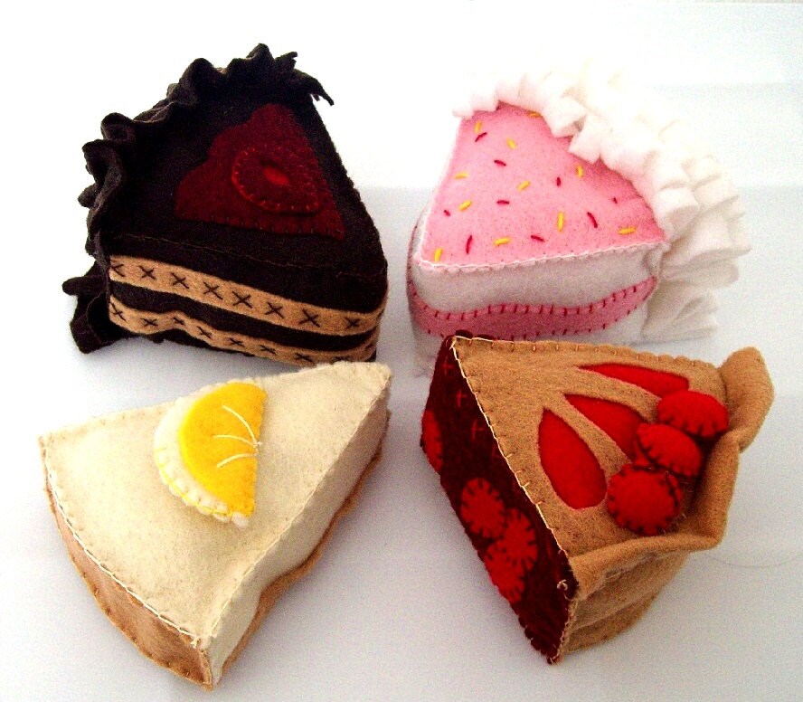 Felt Cake and Pie Pattern Instant File DESSERT by LiviRoseStudio