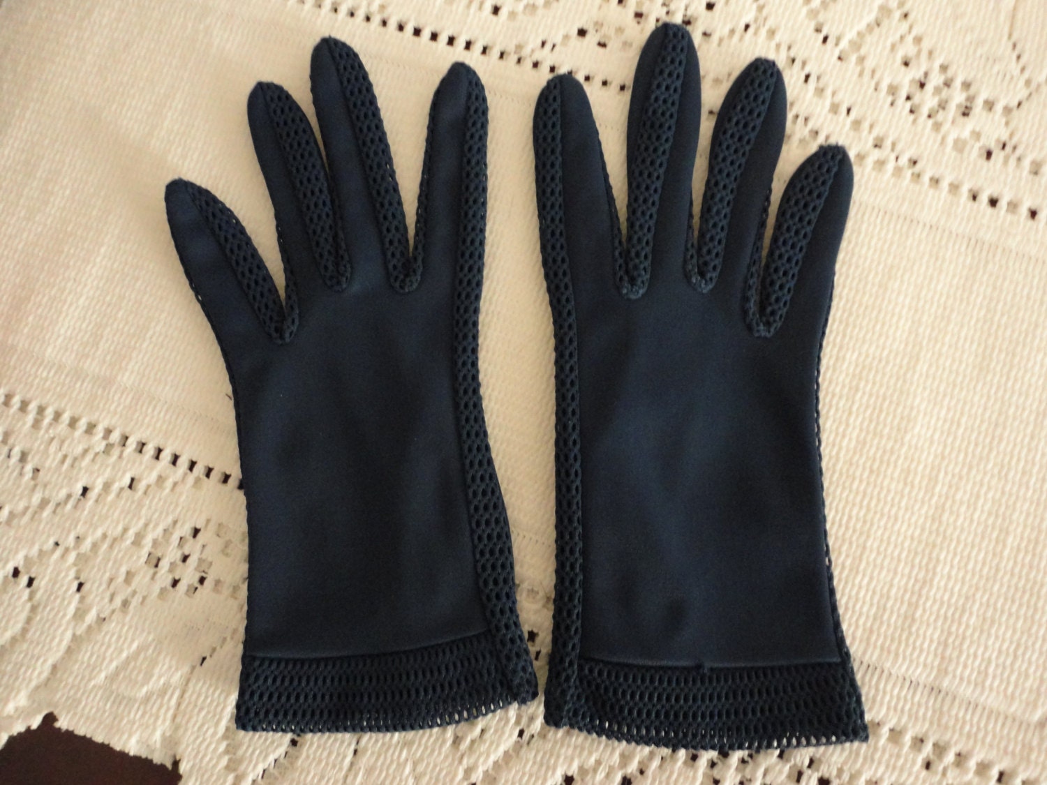 60s Navy blue nylon women gloves 6 1/2 Made in Western Germany – Haute ...