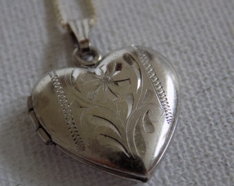 Vintage heart locket | Etsy