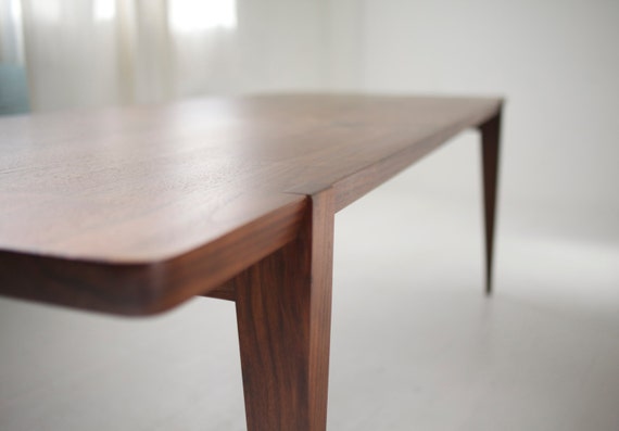 How to do a table top with rounded corner and angle? : woodworking