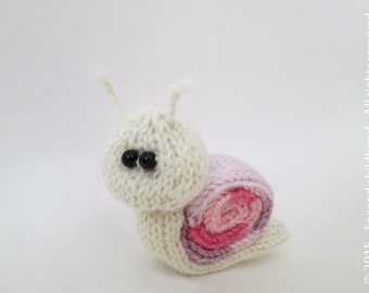 Snail miniature animal, Dollhouse toy, Mini stuffed animal, amigurumi ...