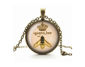 Queen bee necklace | Etsy
