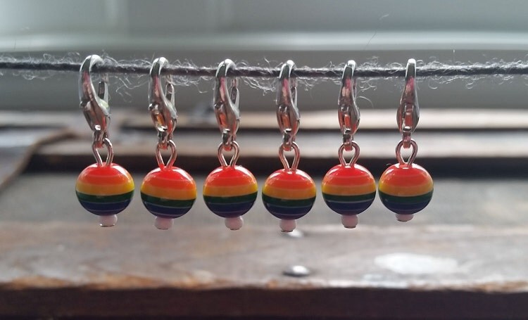 Set of 6 STITCH MARKERSKnit Stitch Markers by ArtsyDaisyDesign