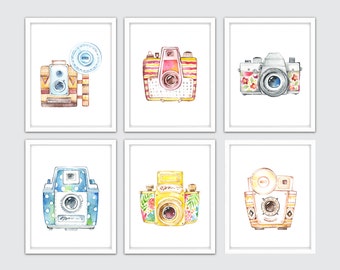 Shot. 15 Handpainted pencil & watercolor cameras invitation