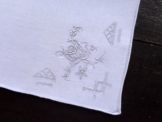Vintage Swatow Lace Handkerchief – Haute Juice