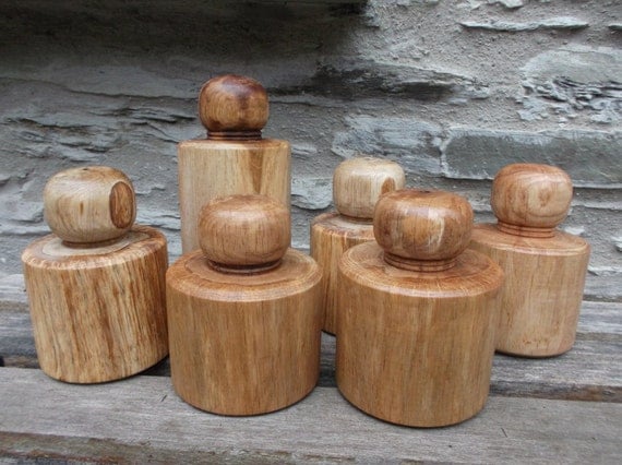 Oak Hand turned Pork Pie Dolly / Pie Mould