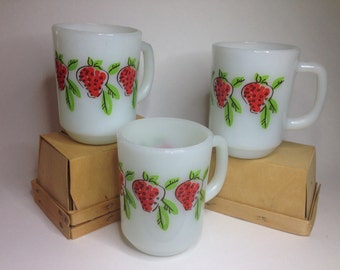 Pyrex strawberry | Etsy