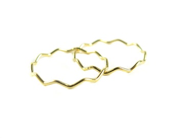 14K Gold Wavy Wire Ring