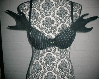 Hand Designed Custom Bras for Ladies on a by BanginBoobWear