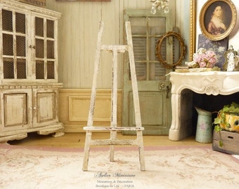 Distressed wooden step ladder Shabby chic 1'' by AtelierMiniature