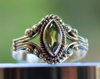 Unique peridot ring related items | Etsy