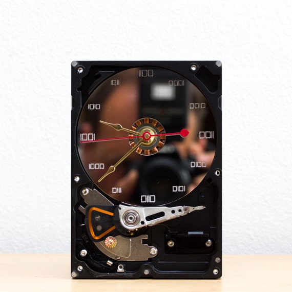 Desk clock made of a recycled Computer hard drive by ReComputing