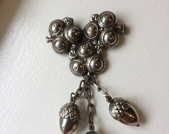 Acorn brooch | Etsy