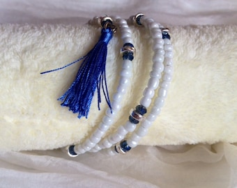 Items similar to Beaded memory wire bracelet on Etsy