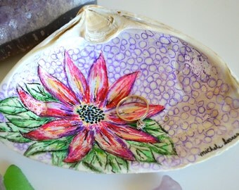 Painted clam shells | Etsy