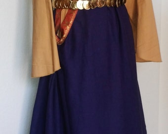 Items similar to Men's Medieval Monk's Robe & Hood (Off-White Osnenberg ...