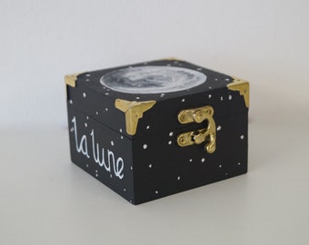 Moon box | Etsy