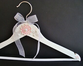 Pearl wedding hanger | Etsy