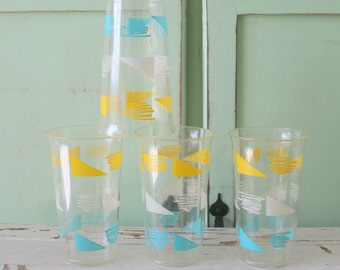 Vintage plastic cups | Etsy